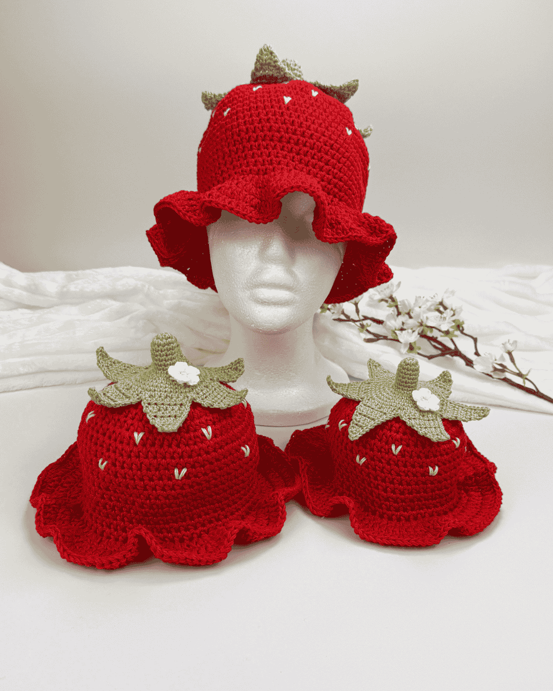 Crochet Strawberry Hat Pattern - Ellenkantarellen.com